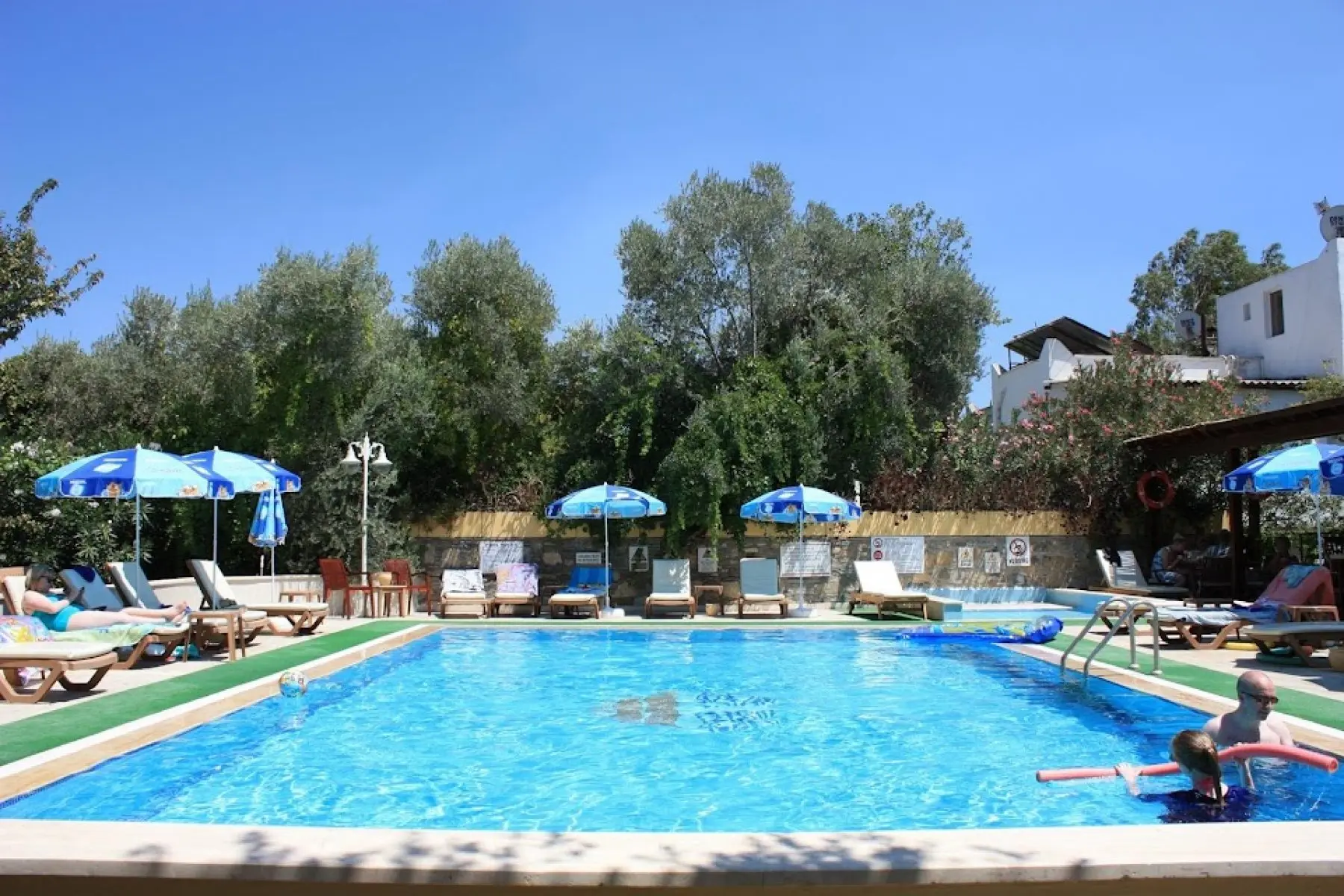 Bitez Denize Sıfır Toloman Otel